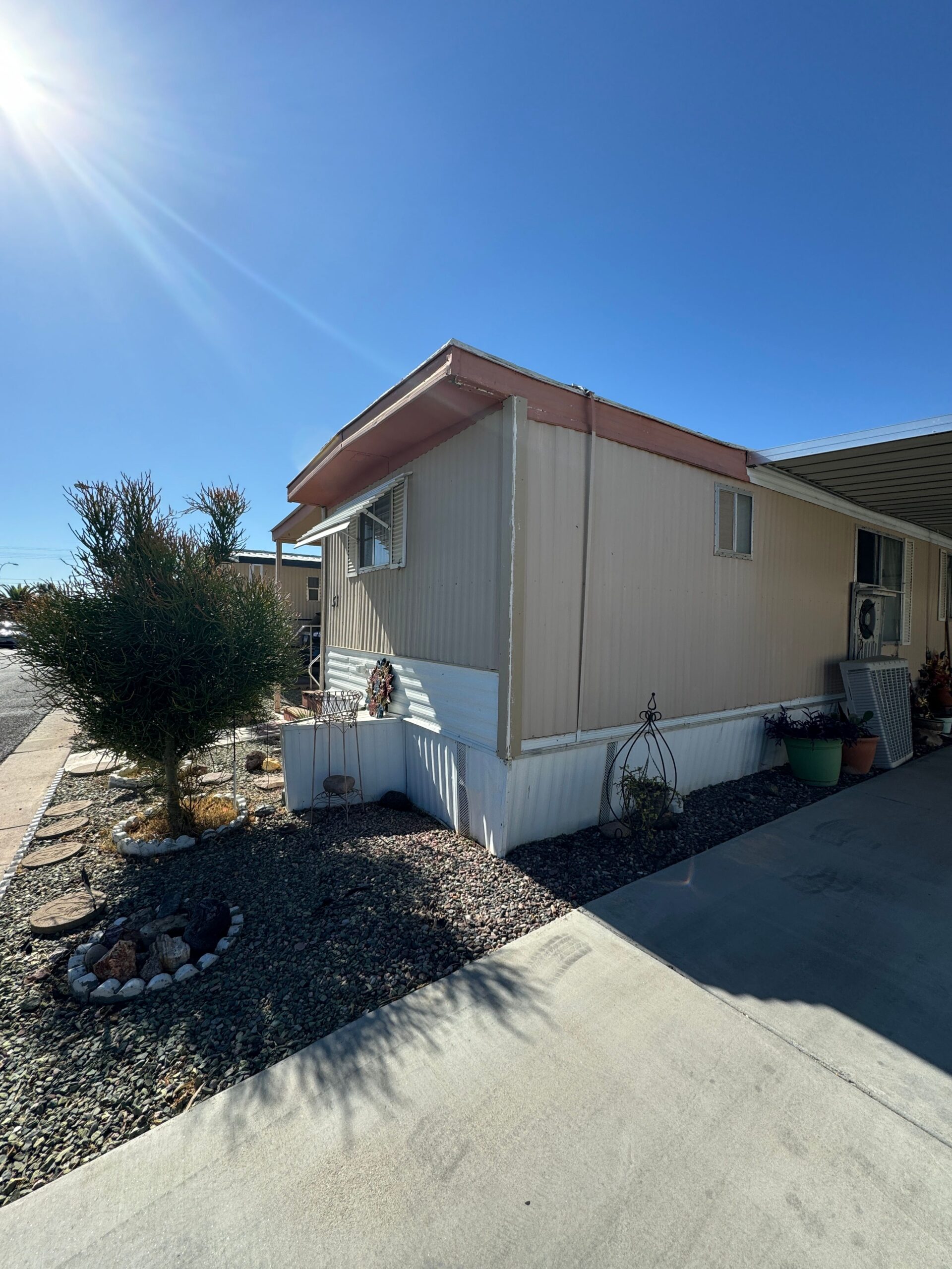Lot 51 – Mesa, Sunrise Vista MHP - WIN Mobile Homes